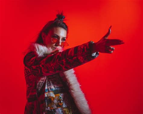 Beba Ounce • Mvc Magazine