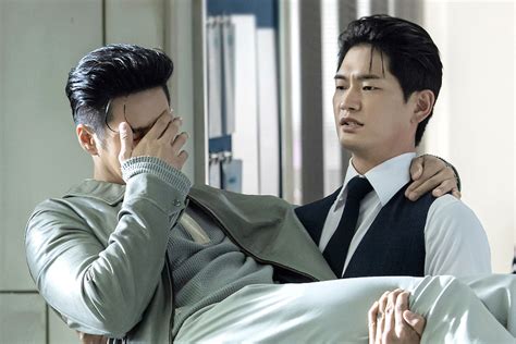 Ahn Bo Hyun Is Swept Off His Feet By Kang Sang Joon In Flex X Cop