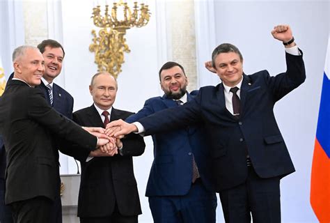 Путин внес поправки об изменении информирования ООН и СЕ о военном положении Коммерсантъ