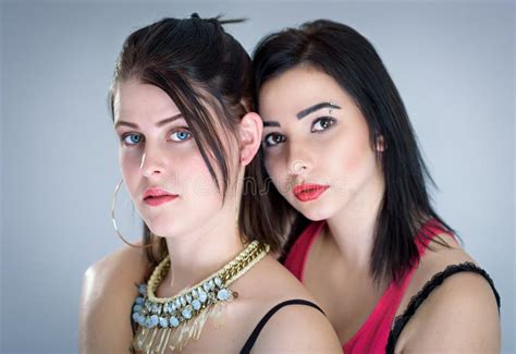 Jonge Sensuele Meisjes Stock Afbeelding Image Of Schoonheid 80253325
