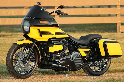 Oceans Divide Custom 1985 Harley Davidson Fxrt Hot Bike Magazine