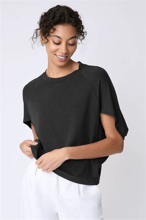 Phoenix Cape Top In Black Bamboo Terry Kal Rieman