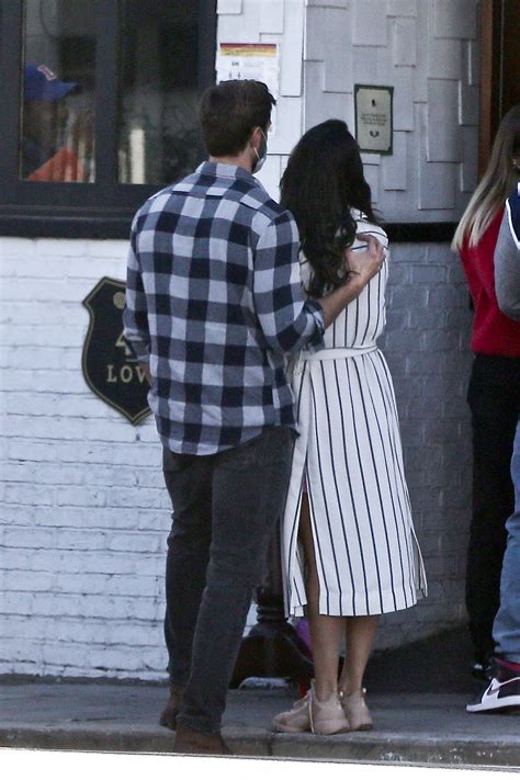 Eiza González Terminó Con Timothée Chalamet Fue Captada En Los Ángeles Junto A Un Modelo