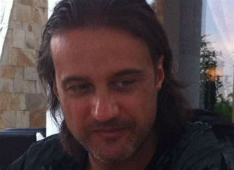 Още ли му се връзват на Златин Георгиев Той твърди че СПИН се лекува с кола маска Lentata