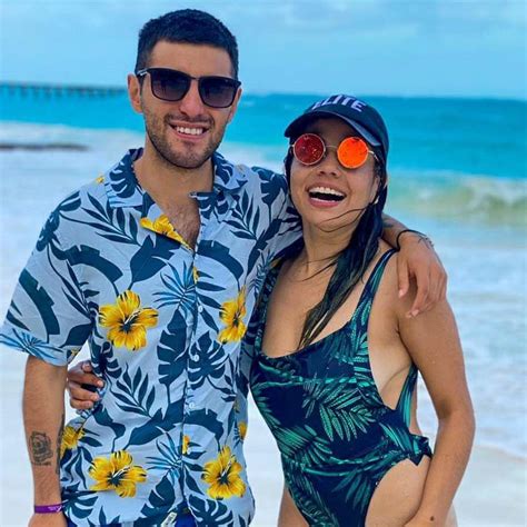 A Donde Se Van Todos Los Calcetines 🧦 Facbookreels Tendencias Viral