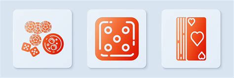 아이스 큐브와 카드 놀이의 갑판 과 위스키의 게임 주사위 카지노 칩 게임 주사위와 위스키 의 유리를 설정합니다 흰색 정사각형 버튼 벡터 가능성에 대한 스톡 벡터 아트 및