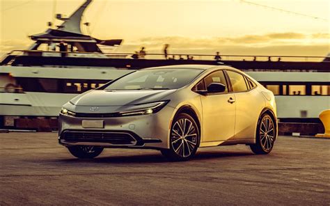 다운로드 2023년 토요타 프리우스 4k 전면보기 외부 전기차 화이트 토요타 프리우스 해치백 토요타 프리우스 Xle 미국 버전 일본 자동차 토요타 바탕