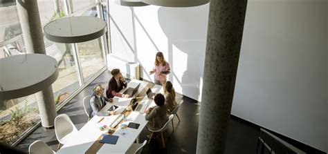 managing client invoices efficiently accru