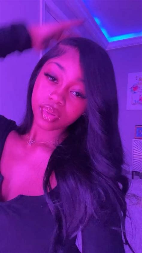 Pin By On 𝐏𝐈𝐂 𝐈𝐍𝐒𝐏𝐎 Pretty Dark Skin Pretty Hairstyles Pretty