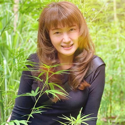 ฮันนี่ ภัสสร ถาม ใครทำให้รังสิตน้ำท่วม ทัวร์ลงกระหน่ำ แซะใคร ล่าสุดต้องออกมาขอโทษ