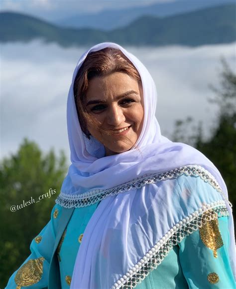 ‎فروشگاه هنر صنایع دستی تالشروسری تالشی‎ ‎روسری تالشی با طرحی ظریف