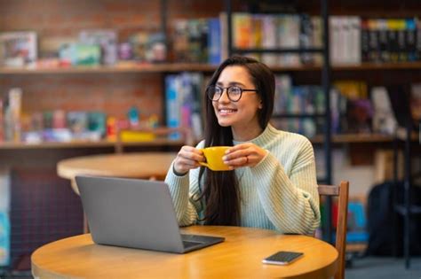 Easy Ways To Avoid Coffee Stains On Your Teeth