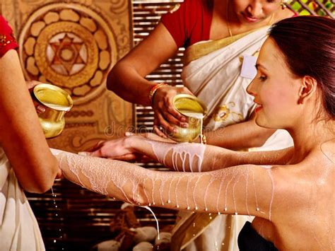 Woman Having Ayurveda Spa Treatment Stock Image Image Of Band Herb