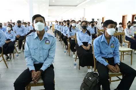 លោក ឡុង ឌីម៉ង់ ធ្វើបទបង្ហាញ ស្តីពីការអភិវឌ្ឍខេត្តព្រះសីហនុ ជូនគណៈប្រតិភូ ស ស យ ក រាជធានីភ្នំពេញ