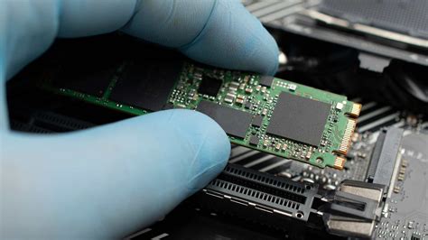 Lợi ích của ổ cứng SSD là gì Khi nào cần thay ổ SSD cho laptop là hợp lý