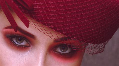 Raspberry Beret Color Lookup Tables By Scott Valentine Kelbyone Insider