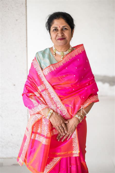 Gulabani Sarees A Fusion Of Tradition And Elegance Sanduk