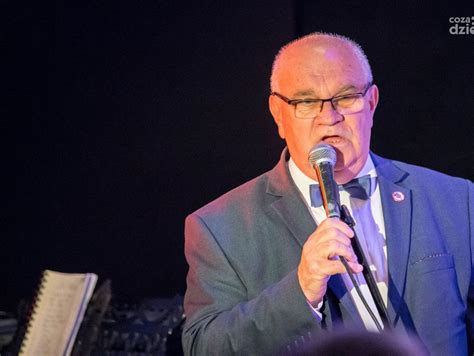 Występ Chóru Jedynka W KŚtig Łaźnia Zdjęcia