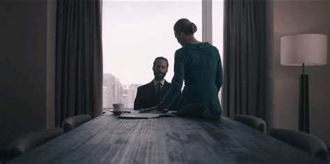 The Handmaids Tale Recap Have You Met The Muffin Maid The Spinoff