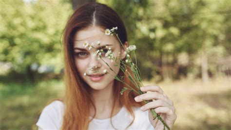 10 Not So Obvious Signs An Introvert Likes You Subconscious Servant