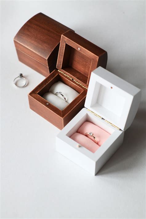 Шкатулки для помолвочного кольца