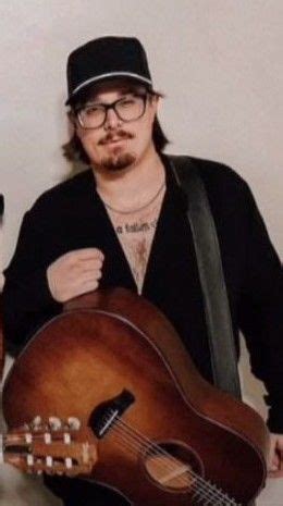 Pin By Brenda On Omg Hardy Country Music Stars Country Singers