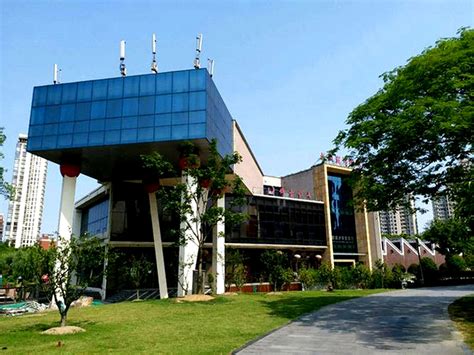 堆叠火柴盒上海市普陀区青少年教育活动中心长风校区 华建集团上海院 有方