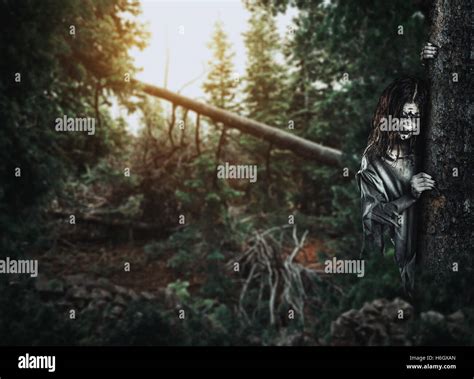 Fantasy Gothic Horror Tree Hi Res Stock Photography And Images Alamy