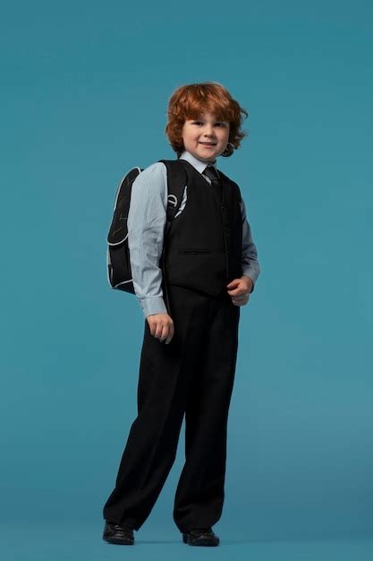 Retrato De Jovem Estudante De Uniforme Escolar Foto Gr Tis