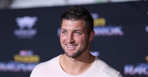 Tim Tebows Net Worth The Nfl Star Talks Ukraine Relief