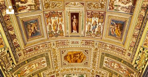 많은 그림이 있는 건물의 천장 사진 Unsplash의 무료 건물 이미지