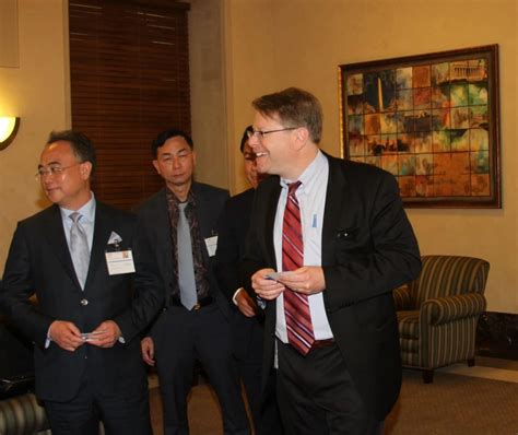 អ្នកឧកញ៉ា គិត ម៉េង ដឹកនាំសភាពាណិជ្ជកម្មកម្ពុជា ជួបពិភាក្សាការងារជាមួយសភាពាណិជ្ជកម្មអាមេរិក