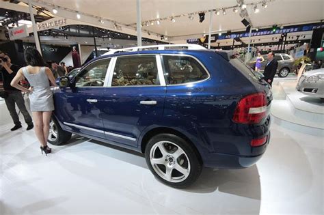 Китайские автомобили клоны на моторшоу в Шанхае 25 04 2011 12 17