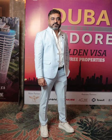 Hitesh Thakur On Linkedin Business Leadership Trustyourself Entrepreneurship