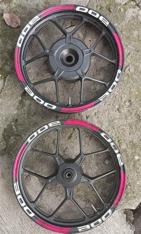 Honda Click 125 V2 Stock Mags Low Odo Car Parts And Accessories Mags And Tires On Carousell