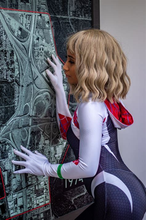 Spider Gwen Spider Gwen Cosplay Spider Girl Amazing Spiderman Girl Cartoon Art Reference