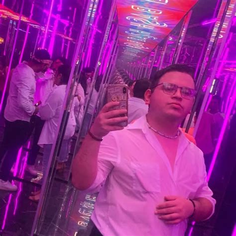 Felix Medina Felixmedinab • Threads Say More