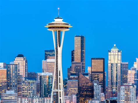 Download Seattle Space Needle Skyline Dusk Wallpaper