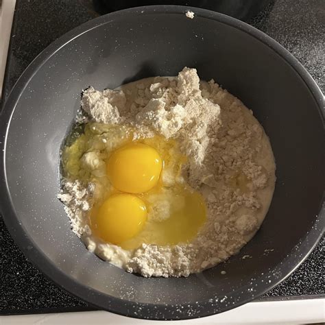 C O R N B R E A D R Egg