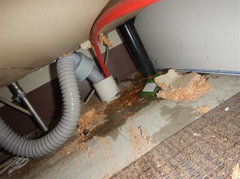 싱크대배관과 배수구가 그동안 물이 시원하게 안내려갔던 원인은 하수구의제왕 하수구 뚫음 후기