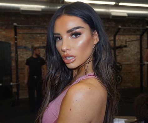 Foto Pesona Ruby Mae Yang Baru Putus Dari Dele Alli