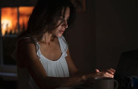 尺度够大？时隔两年，netflix现代美剧《性与生活》要上线了 知乎