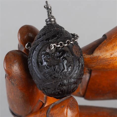 Love Token Scent Flask British Antique Dealers Association