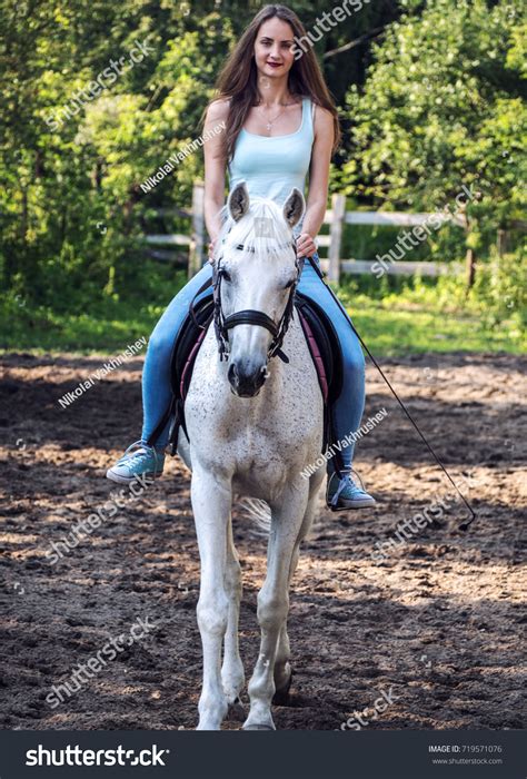 Beautiful Girl Riding White Horse Looking库存照片719571076 Shutterstock