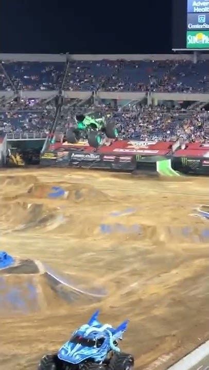 몬스터트럭 점프 Youtube