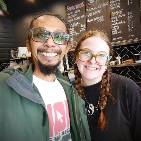 Jas Rizal Farok Creativeweb Devuiux