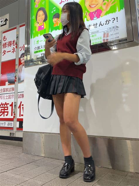 【画像】職人芸！街撮り女子高生画像集 Jkちゃんねる 女子高生画像サイト