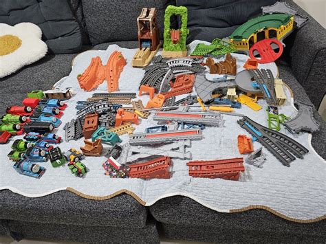 Thomas And Friends Plastic Train Set Hobbies And Toys Toys And Games On