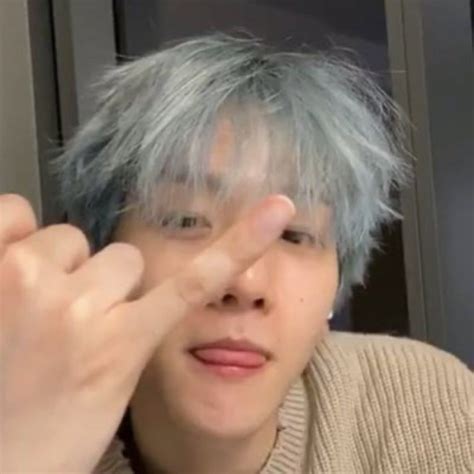 요즘 유행하는 남자 탈색 머리 염색 추천 애쉬그레이 코토리베이지 애쉬블루 네이버 블로그