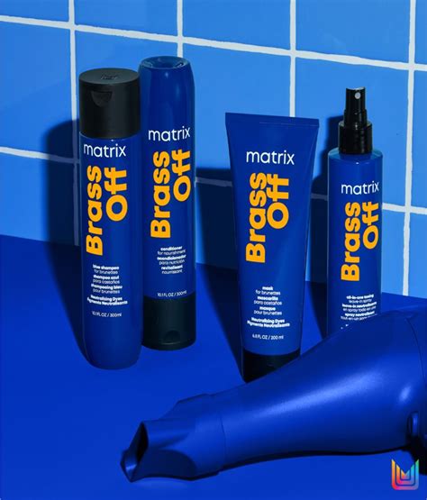 Matrix Brass Off sprej na vlasy neutralizující žluté tóny | notino.cz